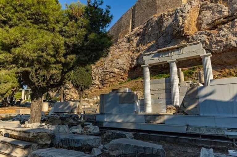 Athens: Acropolis of Athens Ticket with text guide