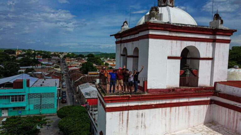From San Cristóbal: 3-Day Adventure to the Arch of Time