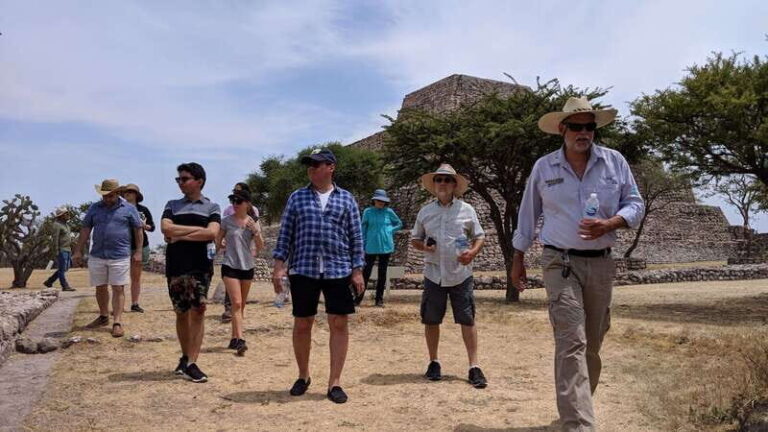 San Miguel: Cañada de la Virgen Archaeological Site Tour